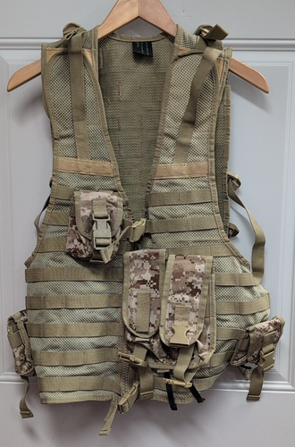 Iranian tan and camo combat vest with some pouches nice Arabic label in ...