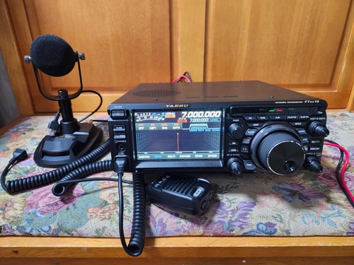 Yaesu FTDX-10 HF/50MHz 100W Ham Radio Transceiver & Yaesu M-90D ...