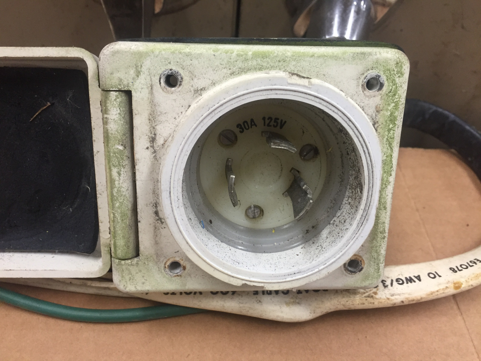 * Marinco 30A 120v Boat Outlet with Cover | eBay