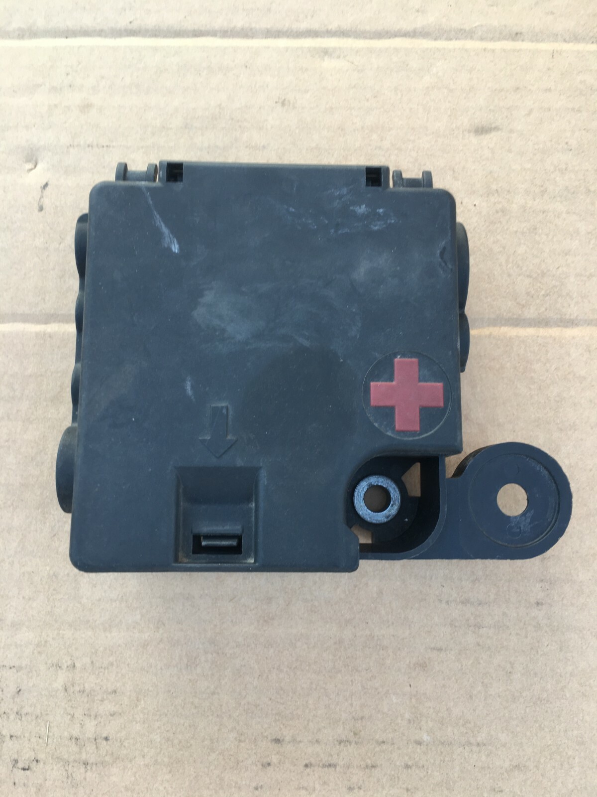 8K0937517A DISTRIBUTORE MORSETTO TERMINALE POSITIVO BATTERIA AUDI A4 8K ...