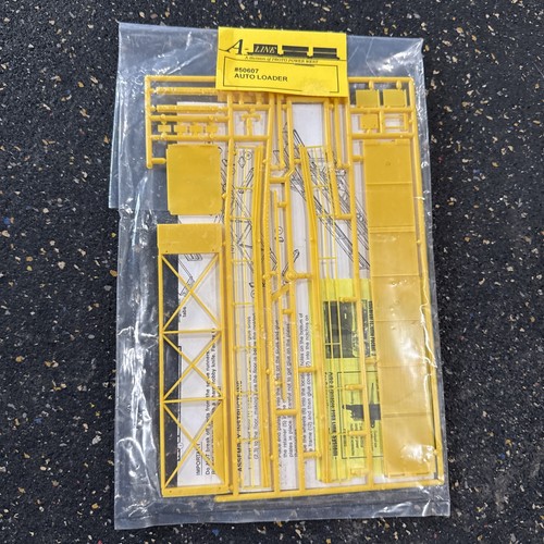 A-Line 50607 Auto Rack Loading Ramp Kit Yellow HO Scale | eBay