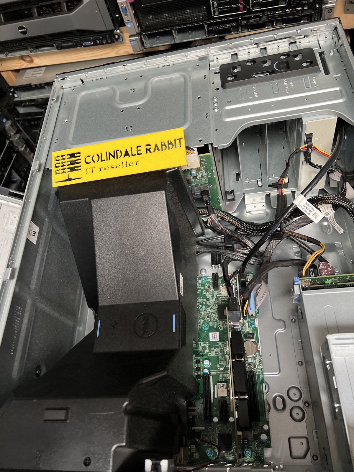 Dell PowerEdge T330 1 x E3-1220 V5 4 Core 16GB RAM PERC H330 2*495w ...