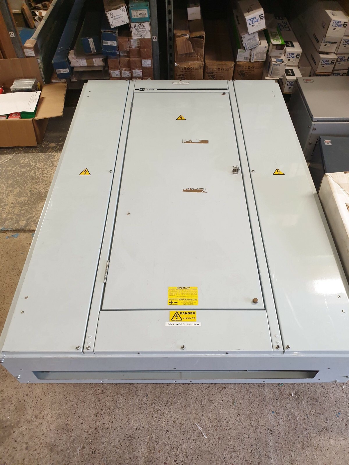 Schneider Square D 630a MCCB Panel Board 3 Phase I-line Range 10 Way ...