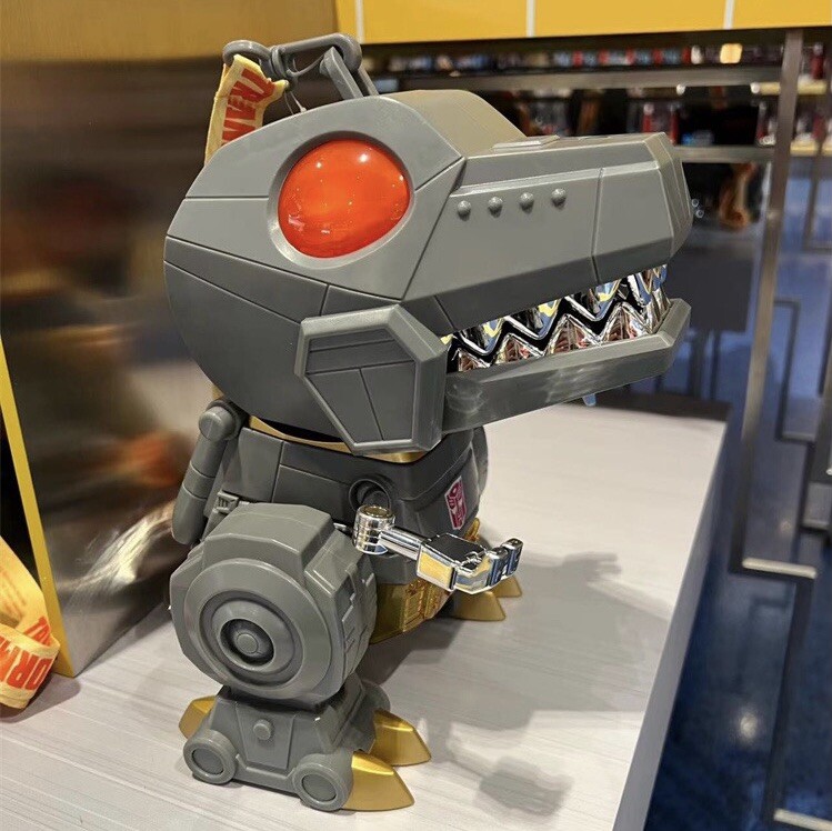 Authentic Grimlock Popcorn Bucket Light Up Action Figure Universal ...