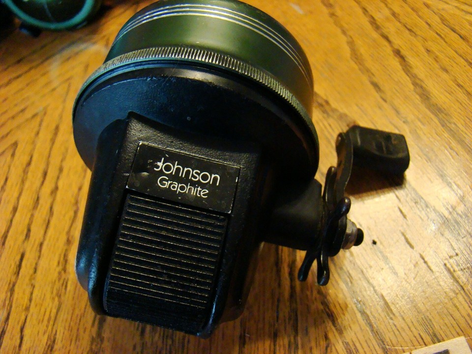 U4121 PF JOHNSON SABRA 545 SPINCAST FISHING REEL | eBay