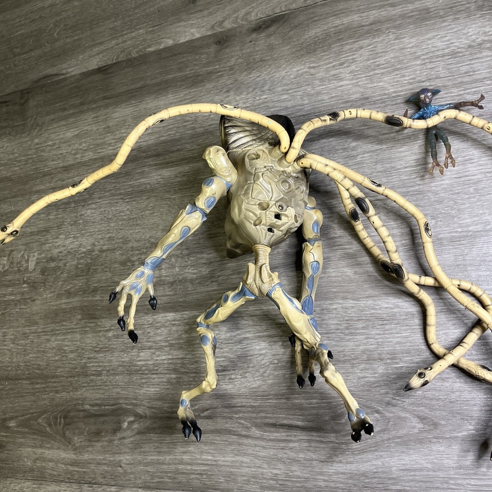 ID4 Independence Day Alien Supreme Commander Action Figure Trendmasters ...