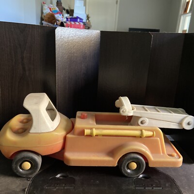 Vintage Little Tikes Toy Fire Engine Truck Red Hard Plastic No Figures ...