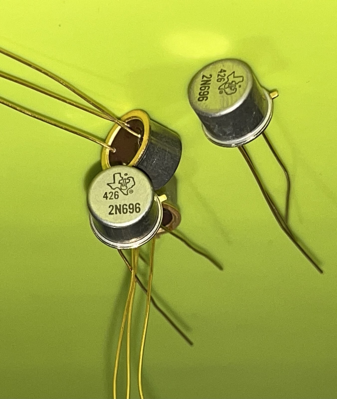 2N696 Texas Instruments Transistor GP BJT NPN 40V 3-Pin TO-5 Vintage ...