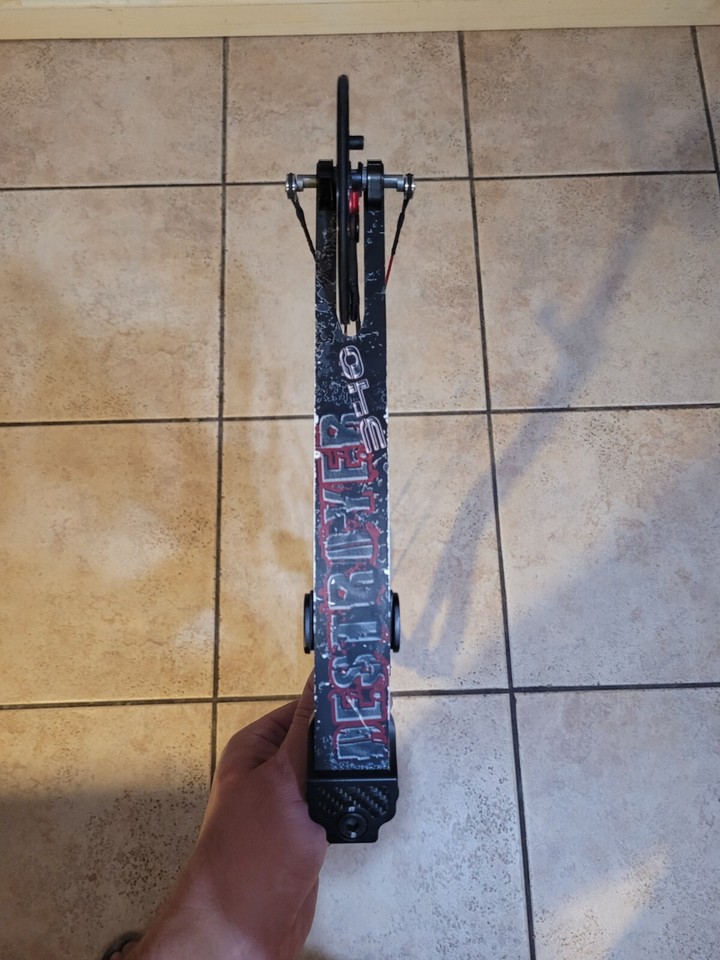 Bowtech Destroyer 340 compound bow 70# RH Draw | eBay