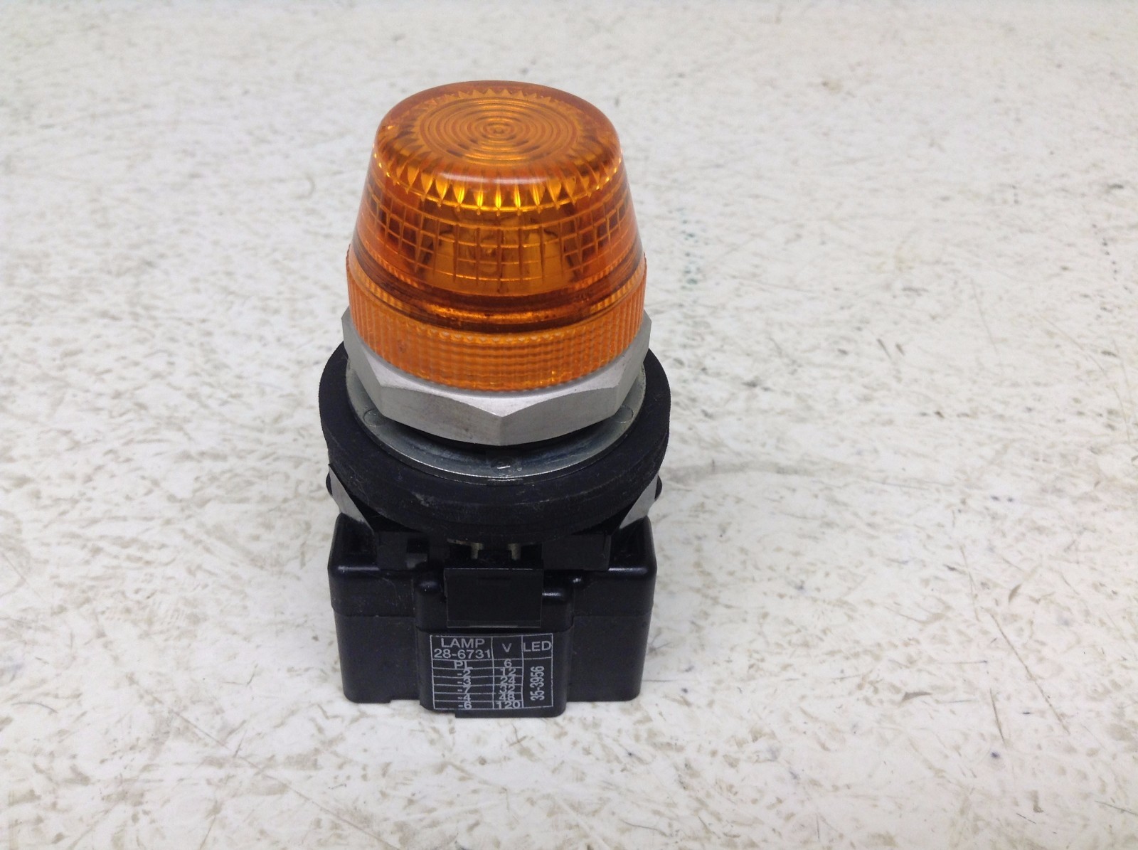 Cutler Hammer Eaton HT8 Orange Amber Illuminated Button Pilot Indicator ...