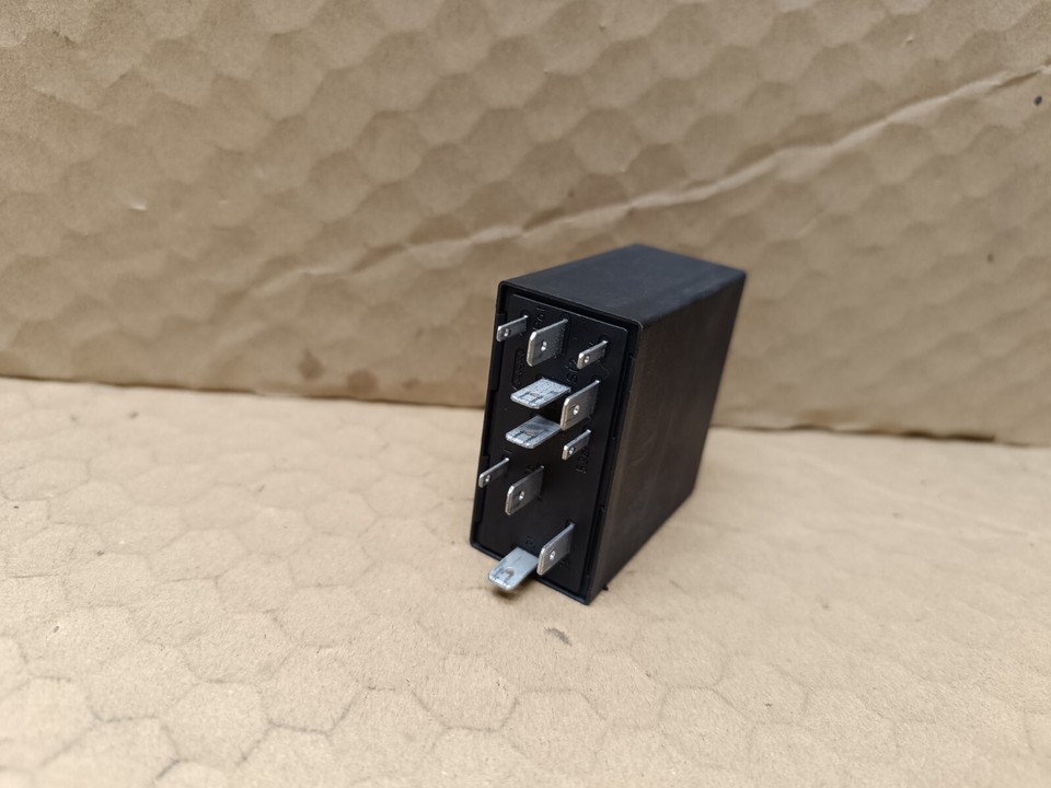 Audi VW Black-377 Control Unit Wiper Washing Relay Module 4B0955531A ...