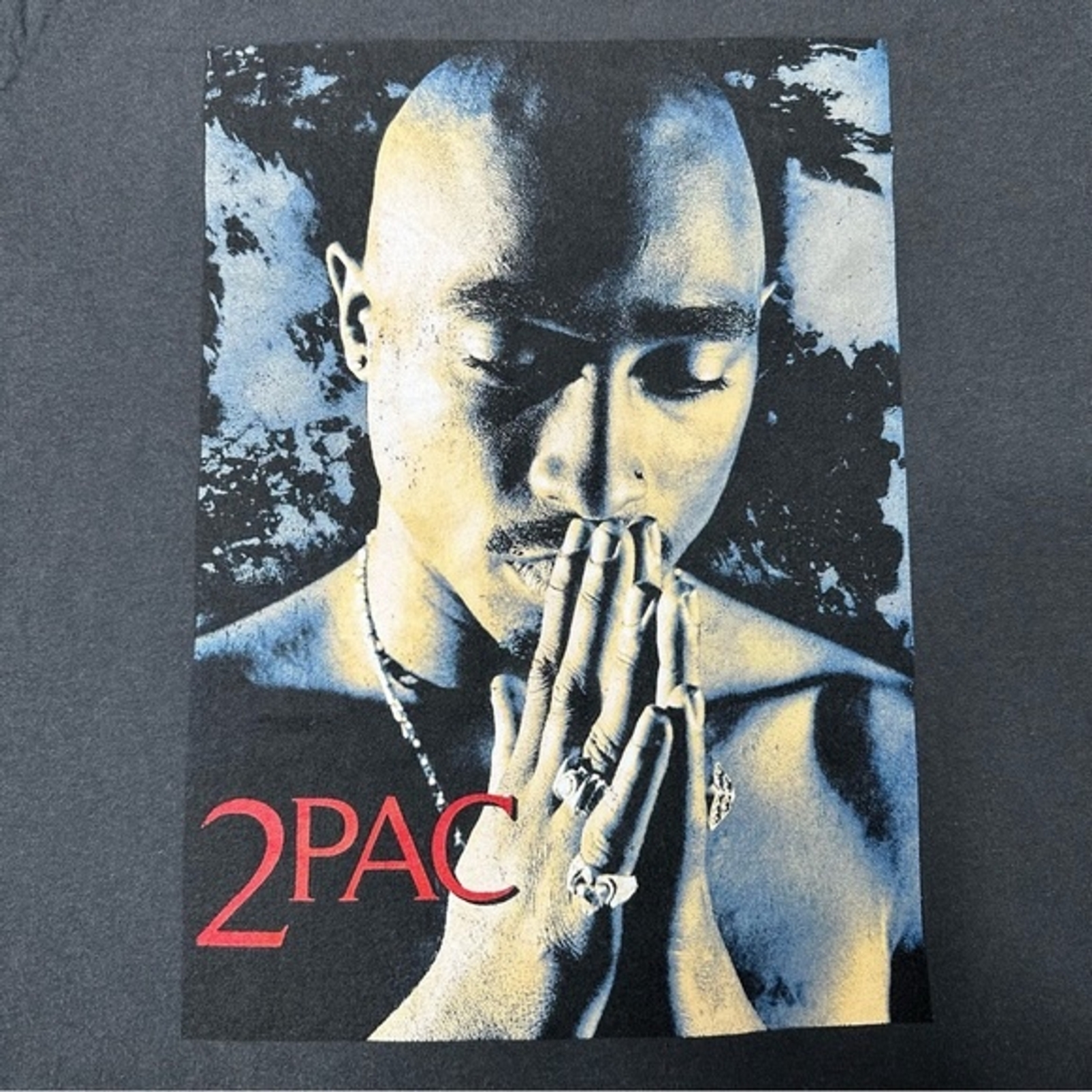 Tupac 2Pac Praying Dear Mama Graphic {Old Navy} T-Shi… - Gem
