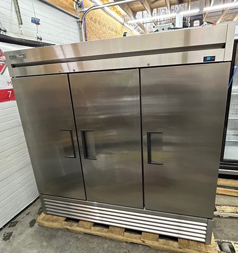 True T-72-HC 78 1/10" Three Door Reach In Refrigerator, 115v Fully ...