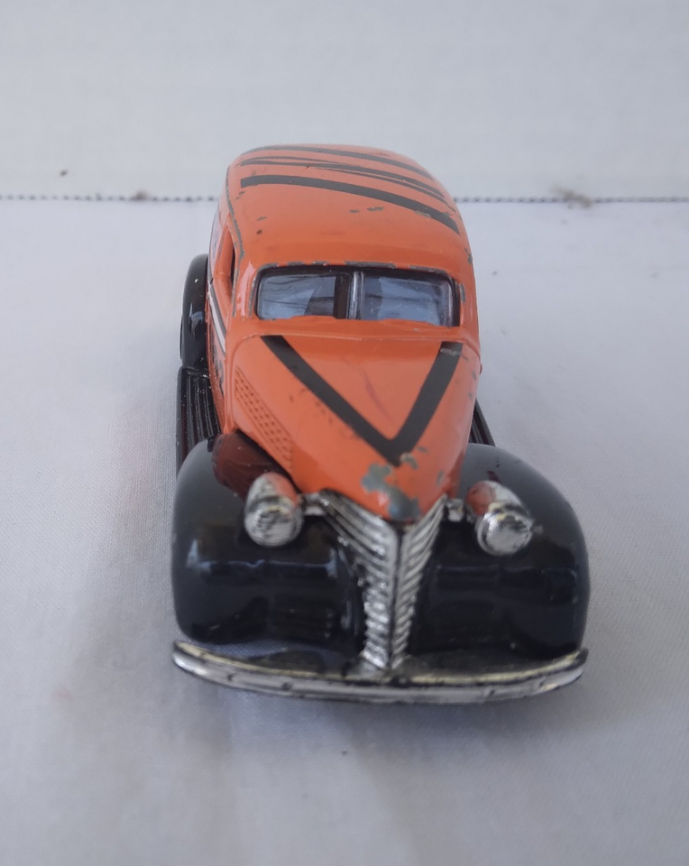 Loose 1992 Matchbox '39 Chevy Sedan NFL “Bengals” Team Collector Series ...