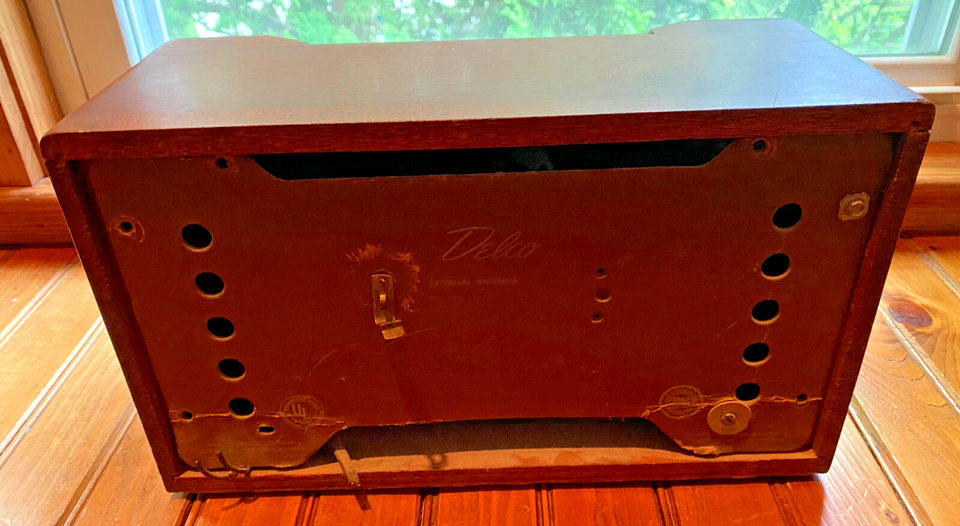 Delco Model R-1229 Tube Type AM Table Radio | eBay