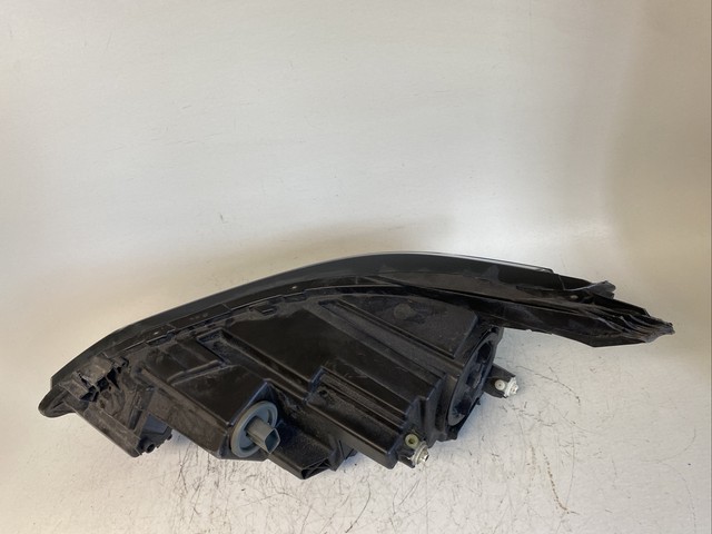 2018 - 2021 Chevrolet Equinox OEM RH Right Xenon HID Headlight 84818200 ...