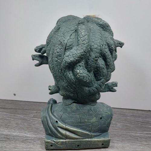 Medusa Head Glowing Talking & Animated Snakes by Magic Power 2011 ...