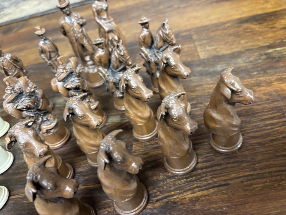 Berkeley Chess cowboys Chess Set 32 pieces Range Wars western Chess Set ...