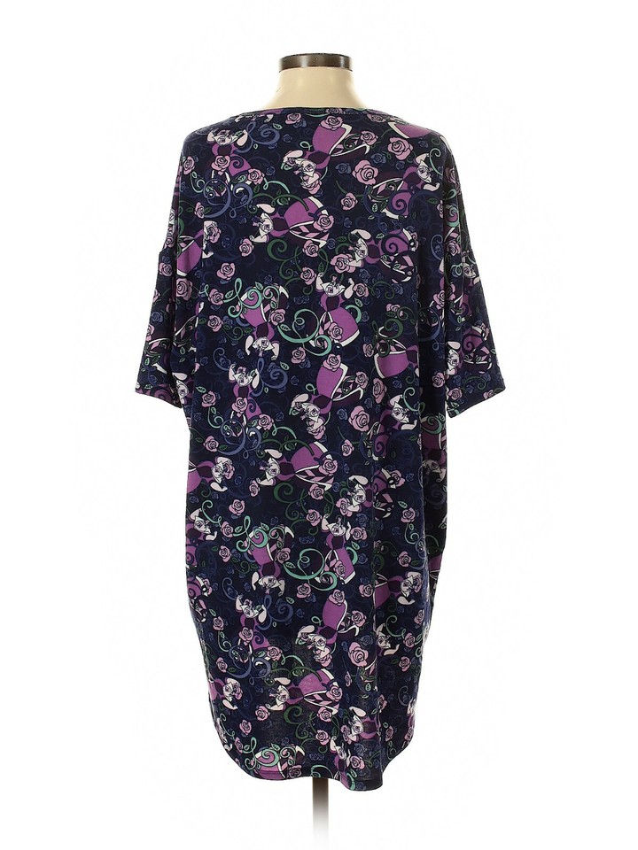 Women Lularoe Disney Alice In Wonderland's Queen of Hearts Irma Shirt ...