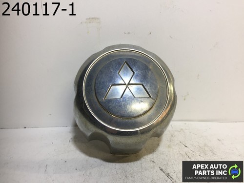 OEM 2003 Mitsubishi Montero Sport Driver Passenger Front Wheel Center ...