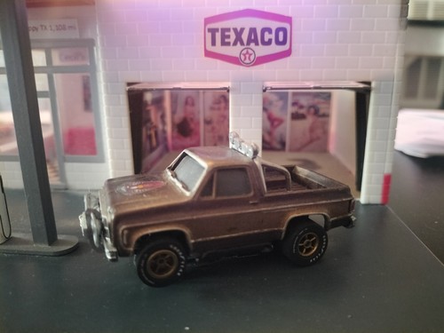 Fall Guy GMC Custom Xtraction Slot Car K2500 Sierra | eBay