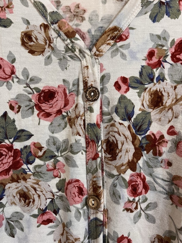 Brendas Women’s Medium Tank Top Blouse With Buttons And Bottom Tie | eBay