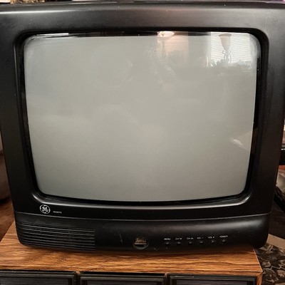 Vintage 13" GE 13GP240 CRT Gaming TV W/ Remote Tested No Remote Eye ...