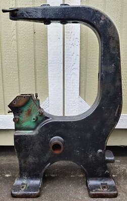 Antique Vintage Walker Turner Bandsaw Cast Iron Machine Frame Sound ...