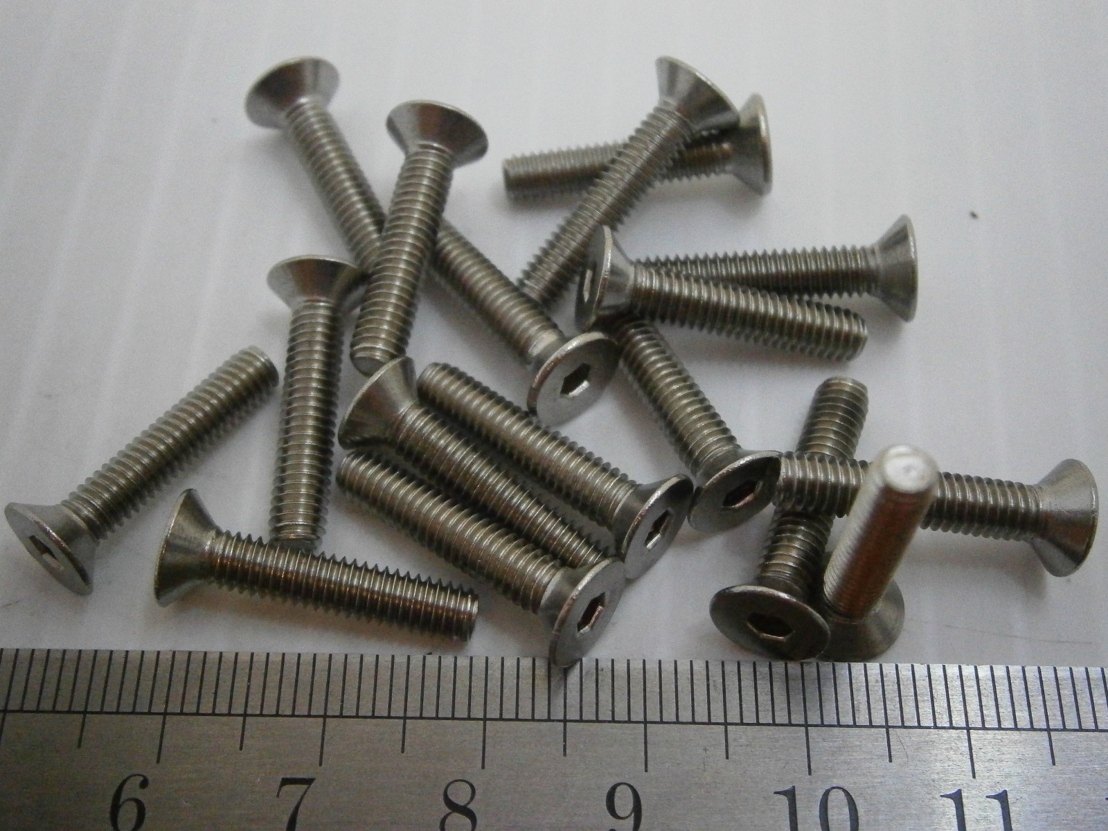 M4 20mm flat head soc cap stainless steel ss machine screw Allen lot of ...