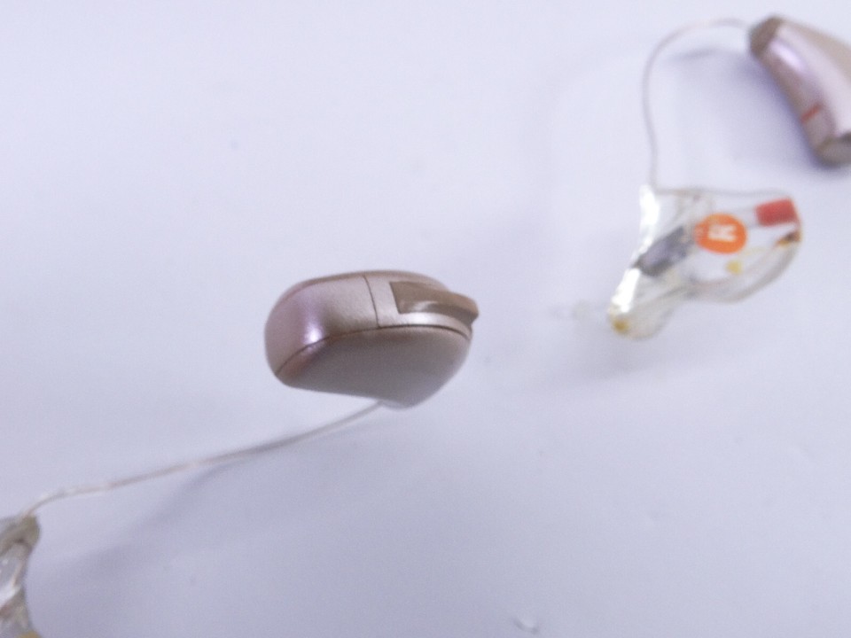 Audibel Silver Plus + Rose Gold Hearing Aids w/Hardshell Case & Extras ...