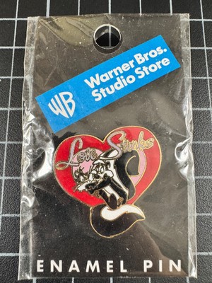 Pepé Le Pew "Love Stinks" - Enamel Pin Warner Bros Studio Looney Tunes ...