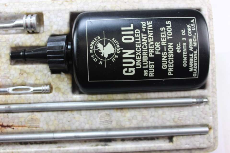 Vintage 1960's Marble's GAME GETTER Gun Cleaning Kit w/ Gun Oil ...