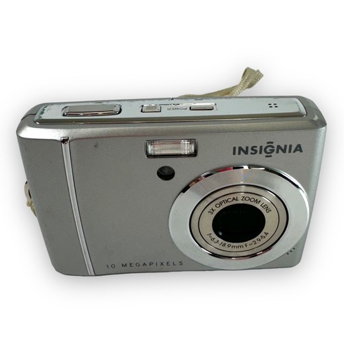 Insignia NS-DSC1110A 10.0MP 3x Zoom Digital Camera Silver For Parts ...
