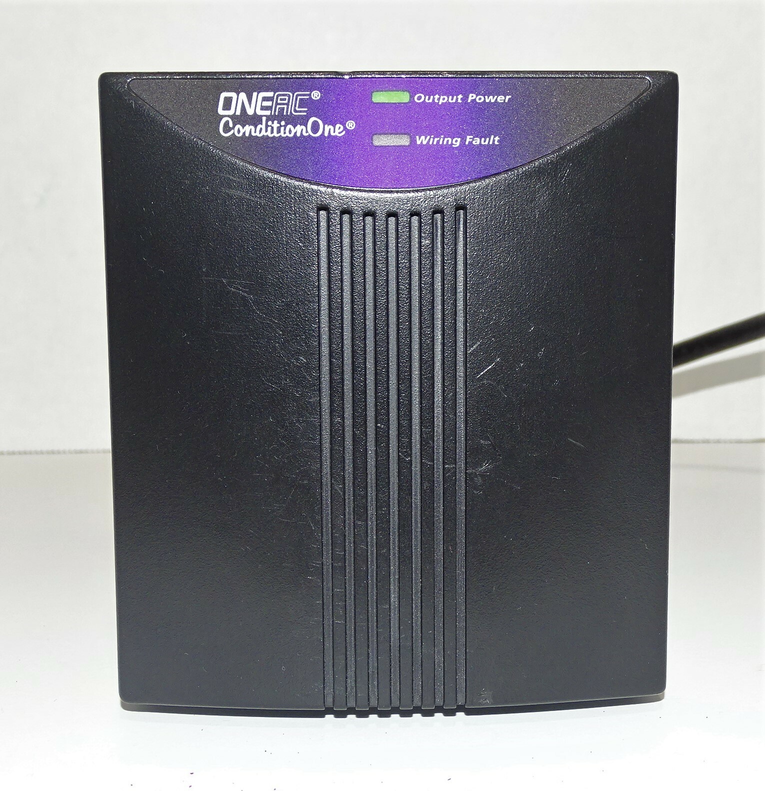 ONEAC One Pc240ag-s4s Power Line Conditioner 4 Outlets 360va 60hz for ...