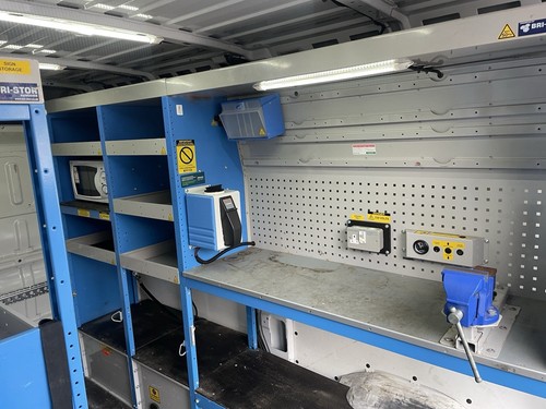 VAN RACKING SHELVING BOTT SORTIMO BRI STOR VAN SHELVING SHELVES ...