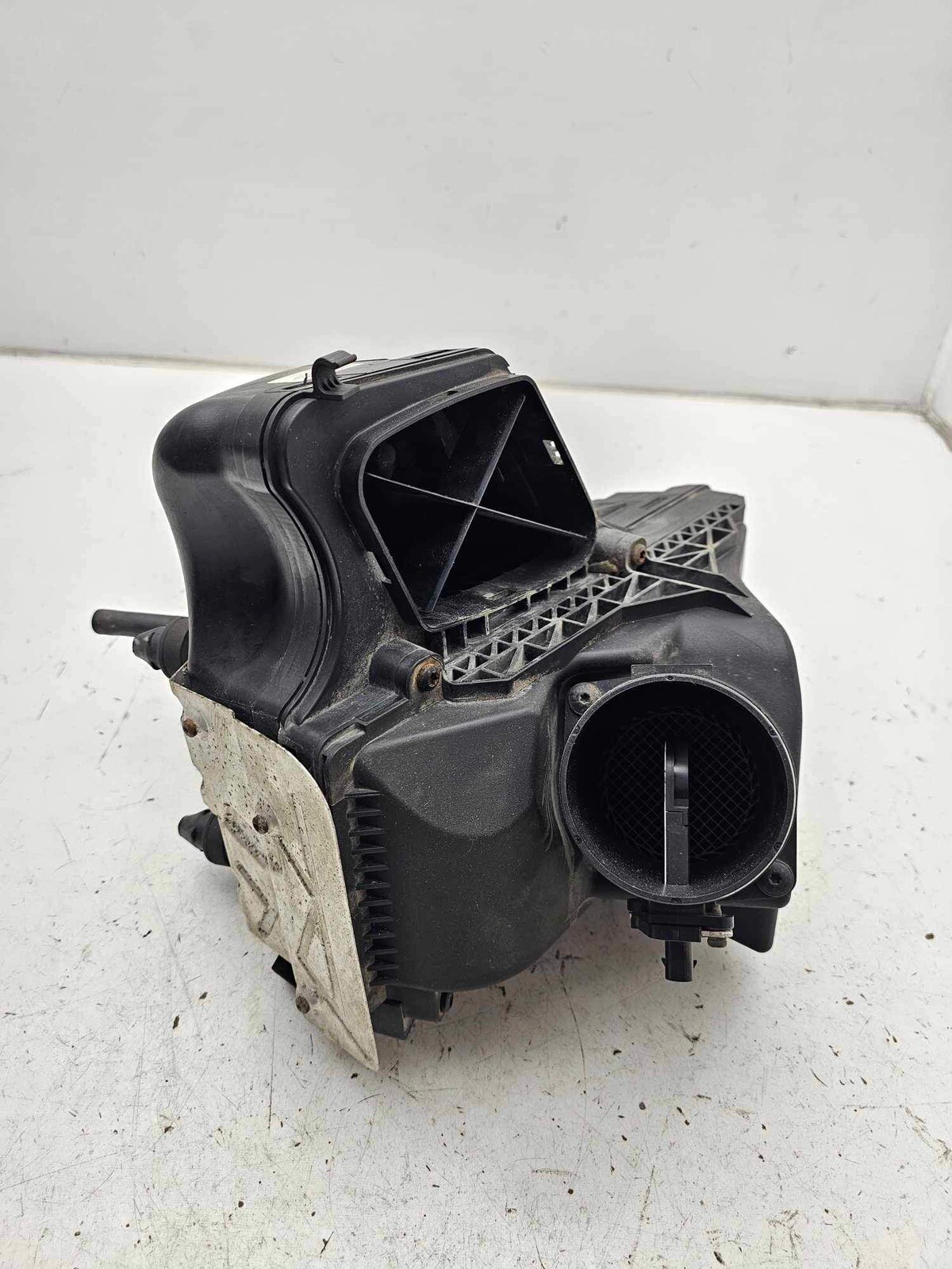 2009-2016 AUDI A4 A5 Q5 2.0L - AIR CLEANER INTAKE BOX ASSEMBLY OEM ...