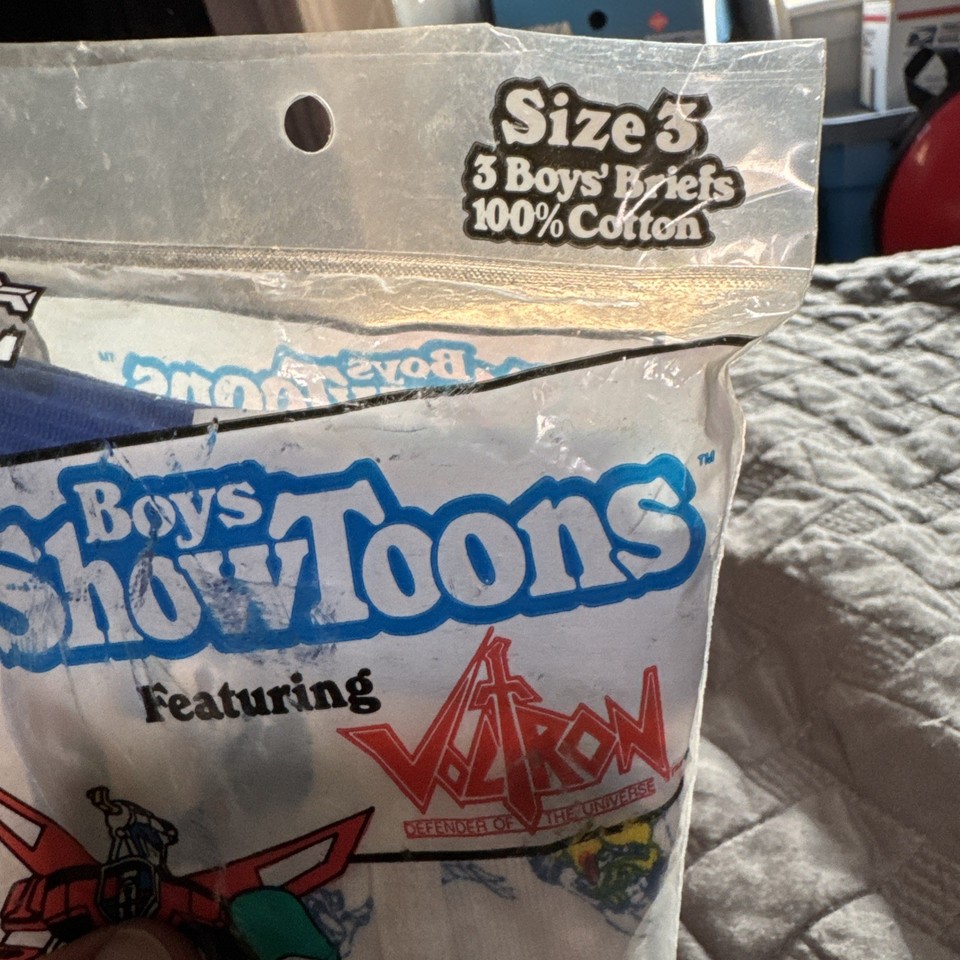 Vintage Hanes Boys ShowToons Voltron Defender of The Universe 1986 Made ...