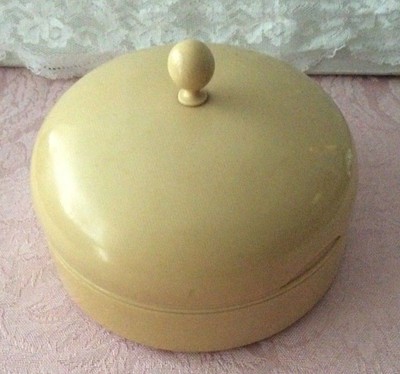 Vintage Celluloid Powder Box ~ 4¾" Round ~ 1¼" chip on side of Lid | eBay