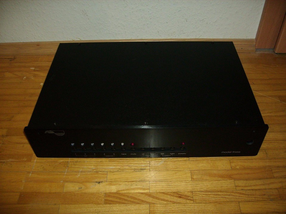 Muse Model Three Vorstufe / Exzellenter Zustand / Fernbedienung | eBay