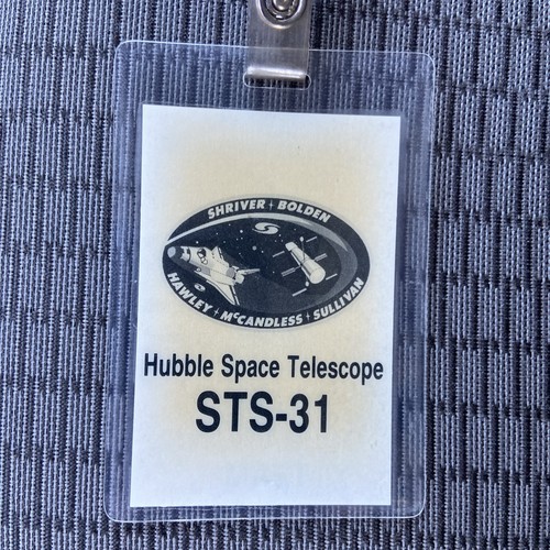 Vintage NASA Space Shuttle STS-31 official access badge Hubble space telescope | eBay