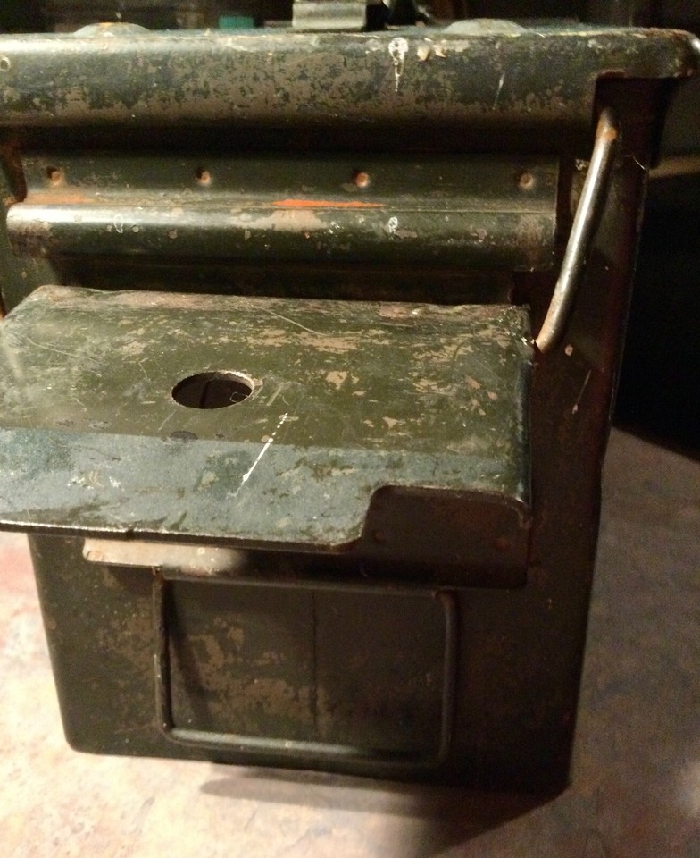 Vintage Military Ammo Ammunition Box M33 Linked M-9 Some rust & dents ...