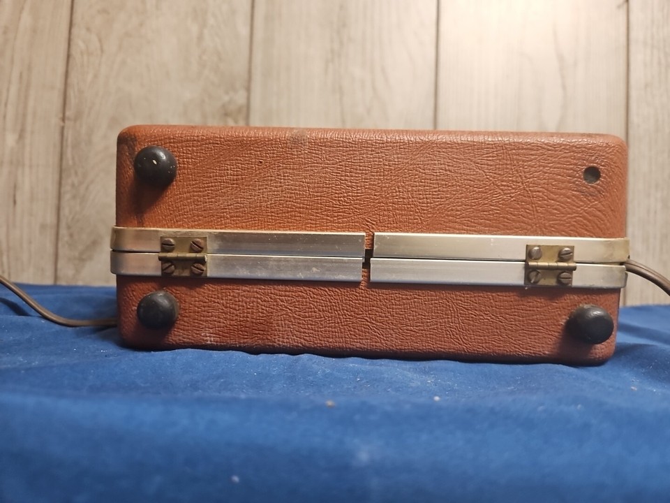 SPARTON Tube RADIO "Lunchbox" Model 309, hums when turned on! VTG ...