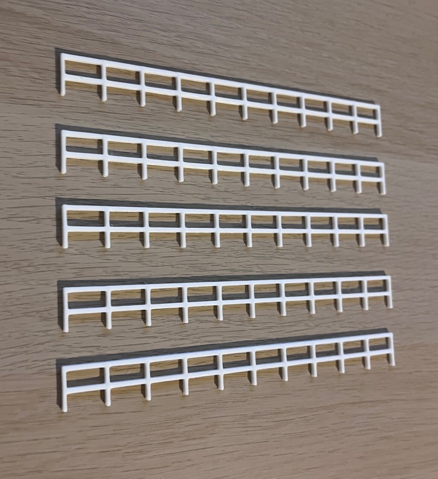 40 x HO OO Gauge Railings - Standard Fencing in Various Colors - 6M ...