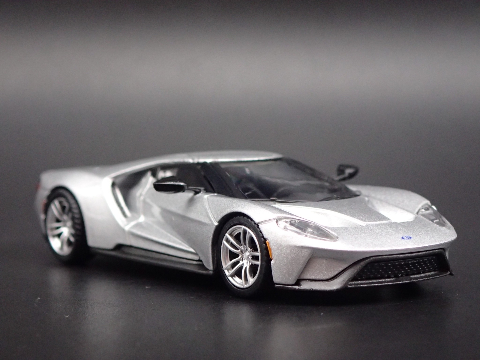 2017-2022 FORD GT SUPERCAR RARE 1:64 SCALE COLLECTIBLE DIORAMA DIECAST ...