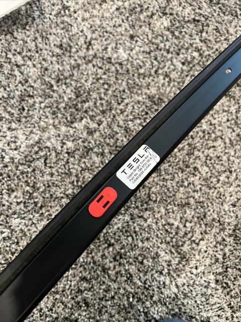 Tesla Model Y Left Upper Roof Molding Trim Black 2020 1495730-00-a for ...