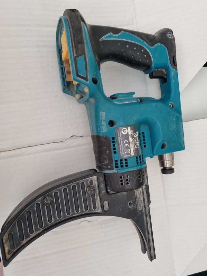 Makita DFR550 LXT 18V Auto Feed Cordless Screwdriver - Blue 88381669467 ...