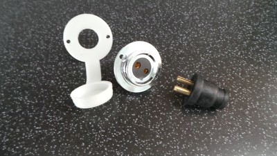 Whale Type 12 volt 2 pin plug socket & gasket for caravan/motorhome ...