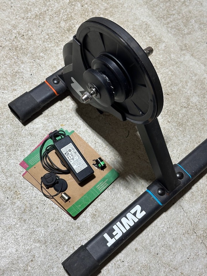 Zwift Hub One Smart Trainer with Zwift Cog, Click, hub adapter. Lightly ...