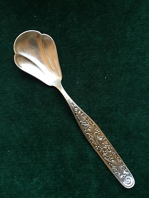 Antique MARTIN 90-19 SILVERPLATE FLATWARE Shell Sugar Spoon floral ...
