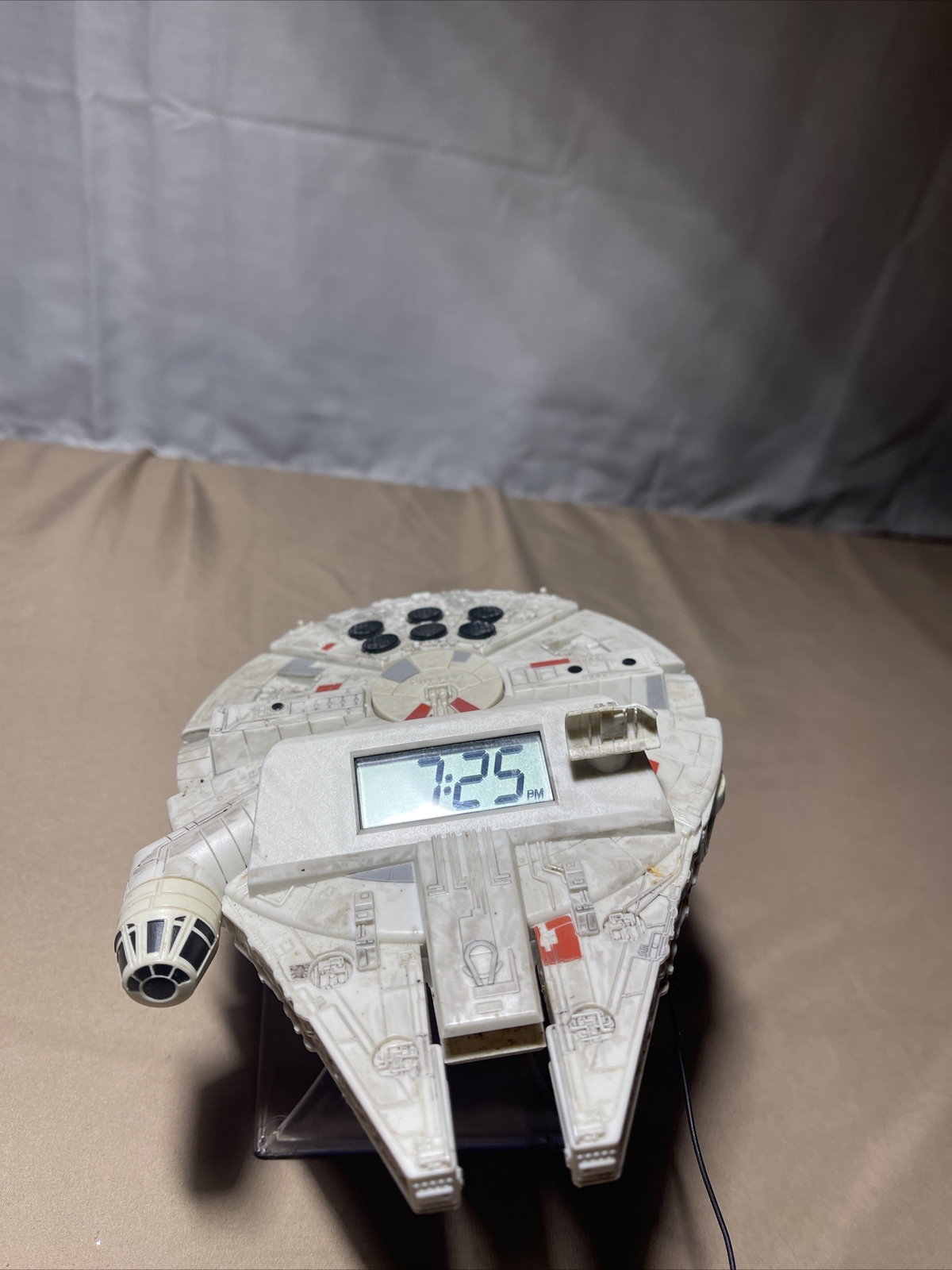 Star Wars Millennium Falcon Night Glow Alarm Clock | eBay